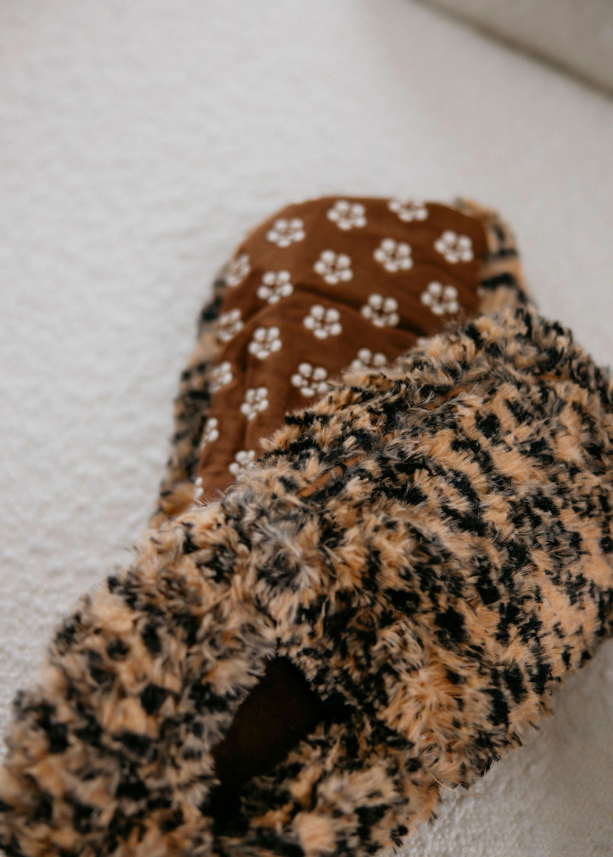 Warmies Leopard Print Slippers – Lauriebelles
