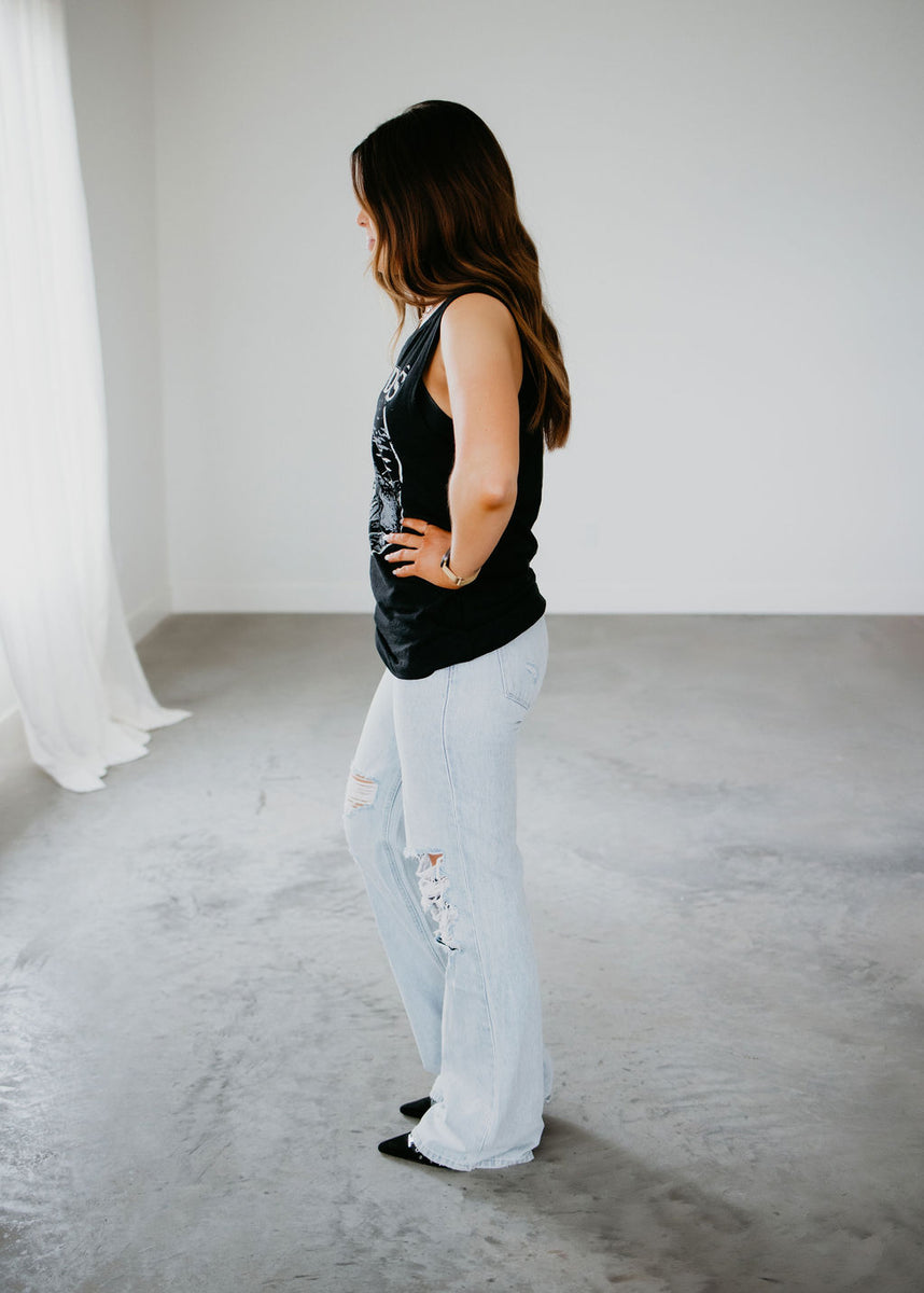 Badlands Wolf Muscle Tank – Lauriebelles